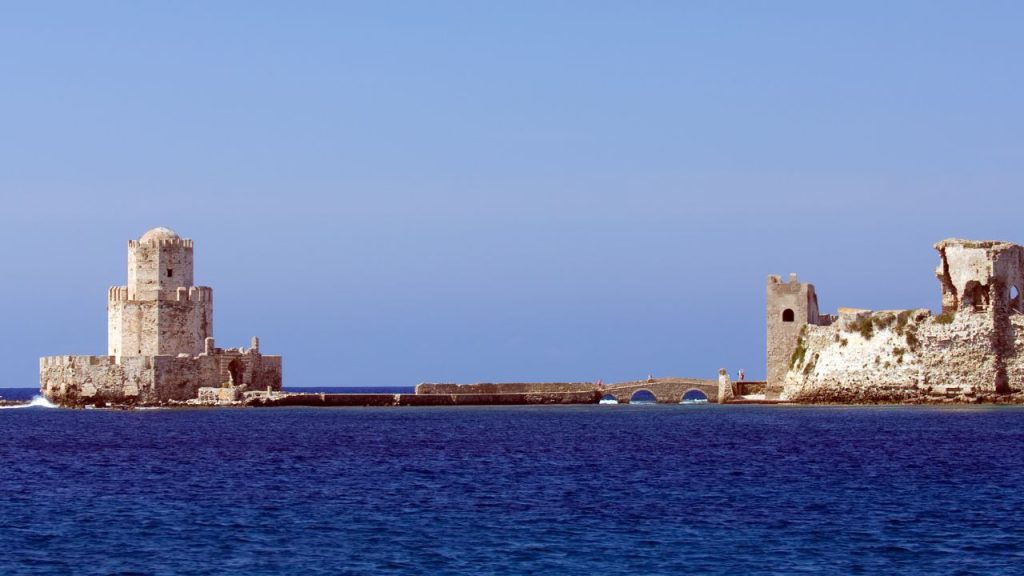 Methoni Castle: A Picture of Greece's History - Liades End Luxury Villa ...